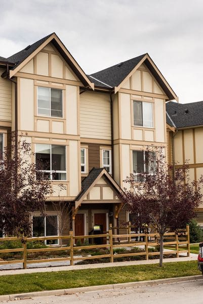 The Timbers Townhomes – LEAR Construction