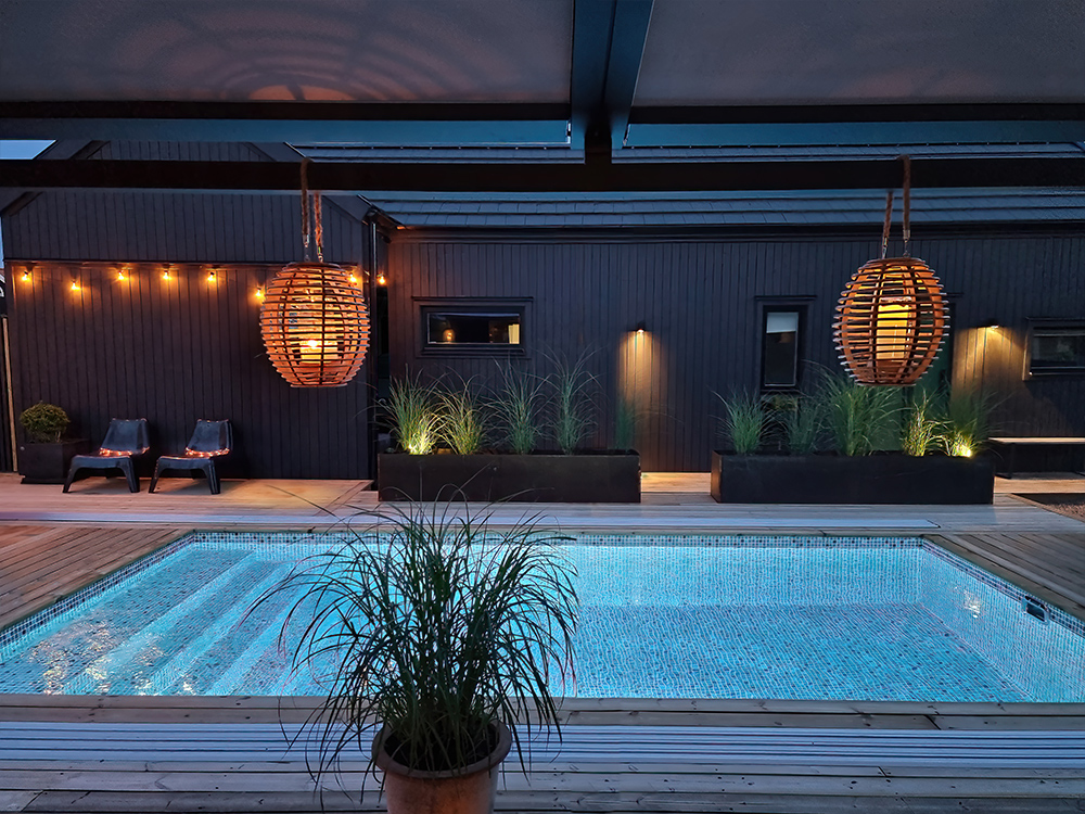 Svensktillverkade pooler av absolut högsta kvalitet - Poolgiganten®