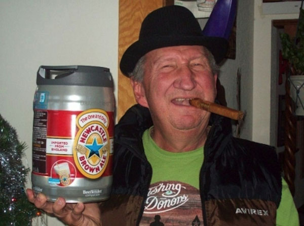 25 Ways to Tell if Your Dad is a Bro