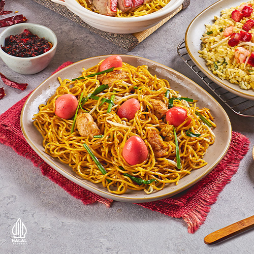 CHICKEN FRIED NOODLES - Ta-Wan