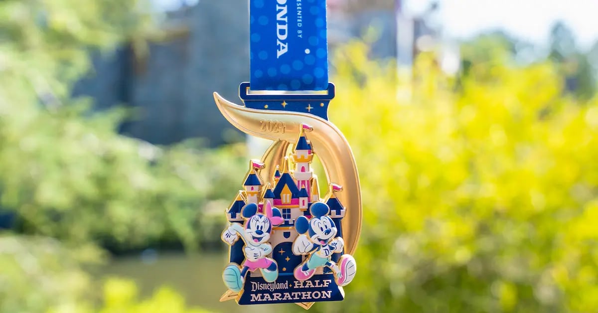 See the 2024 Disneyland Half Marathon Weekend Medals - WDW Magazine