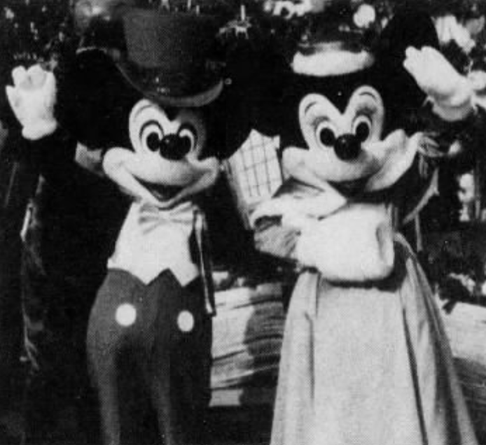 The History of Mickey's Very Merry Christmas Party - WDW Magazine