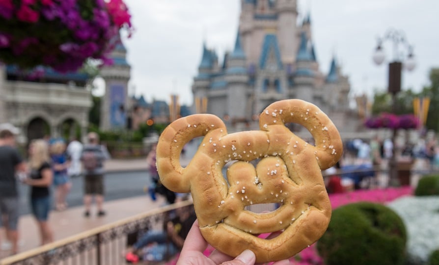 These Snacks at Magic Kingdom Maximize Your Dining Plan Value - WDW ...