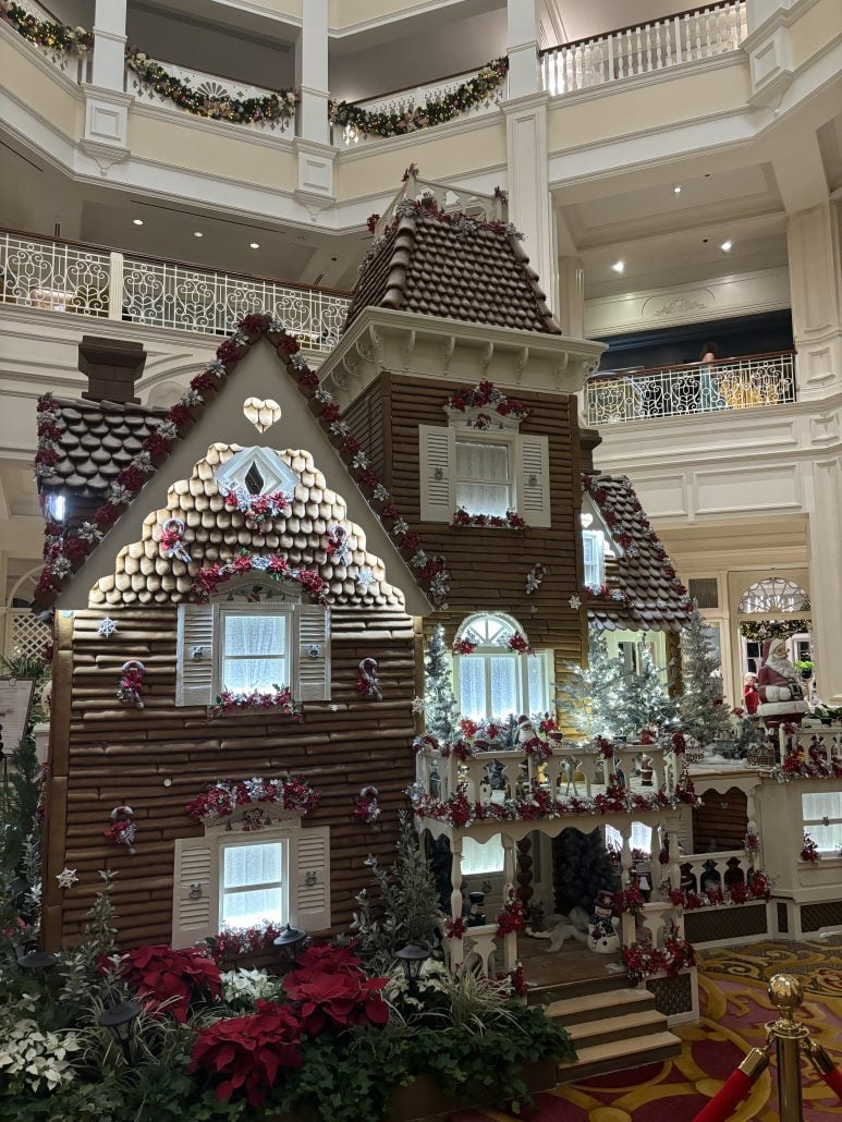 Disney World Gingerbread Houses: A Complete Guide - WDW Magazine