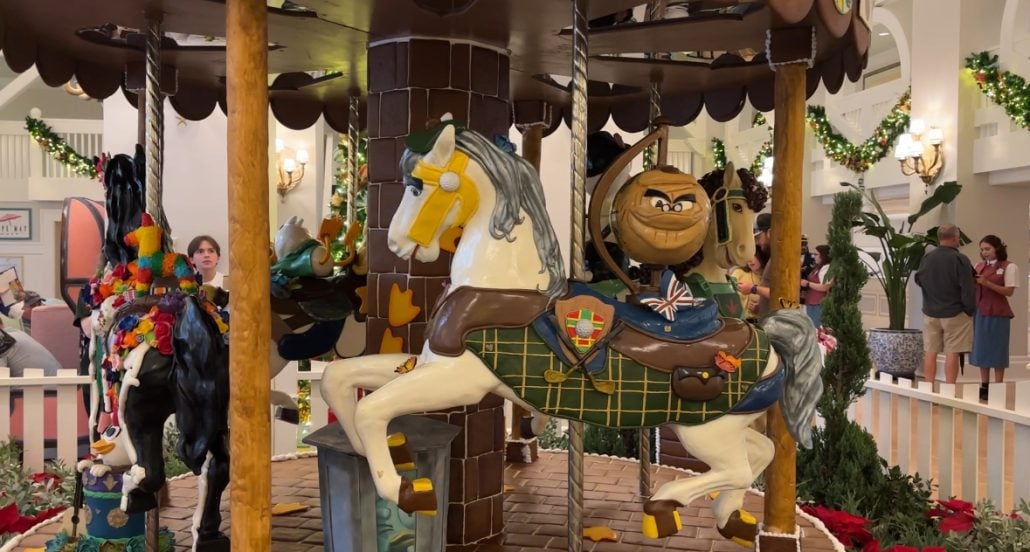 Disney World Gingerbread Houses: A Complete Guide - WDW Magazine